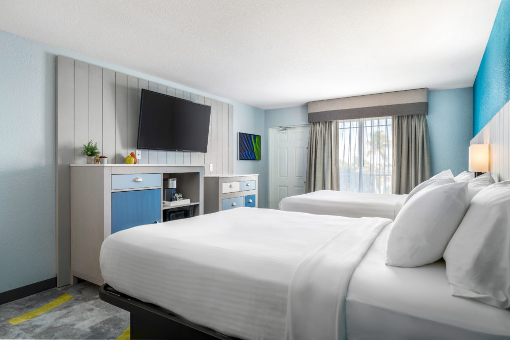 Riverfront Rooms - Capt Hiram's Resort - Sebastian FL Hotel