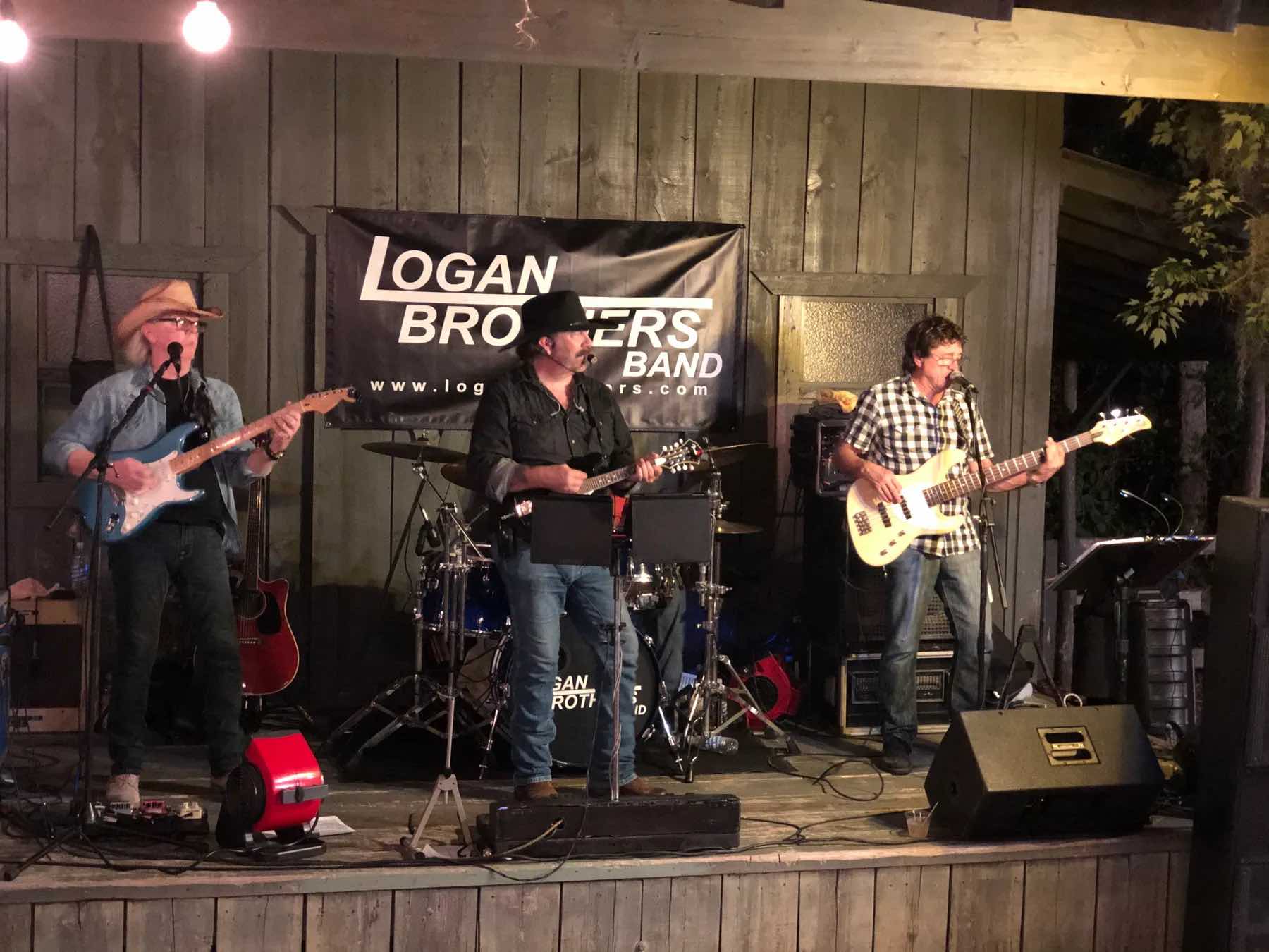 Logan Bros Band - Capt Hiram's Resort - Sebastian FL Hotel